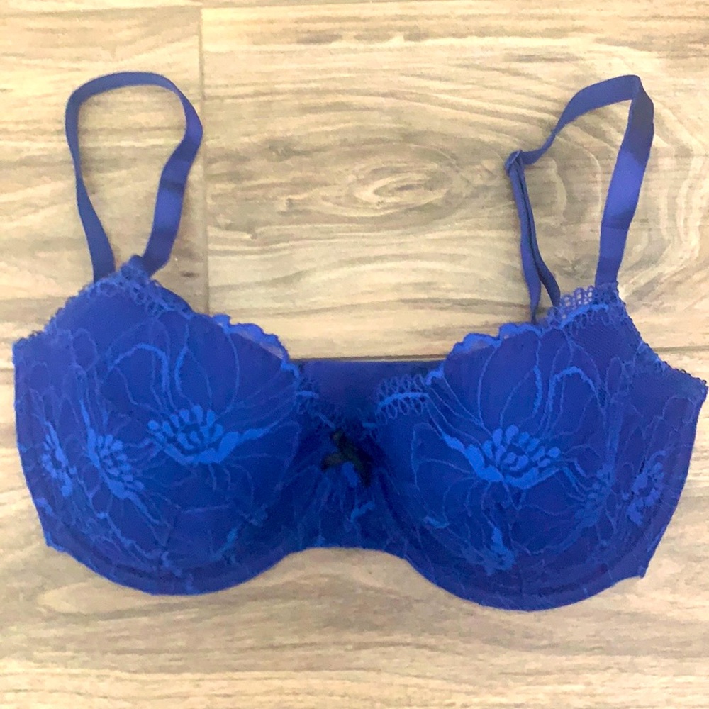 New Heidi Klum Intimates Blue Lace Bra - Gem